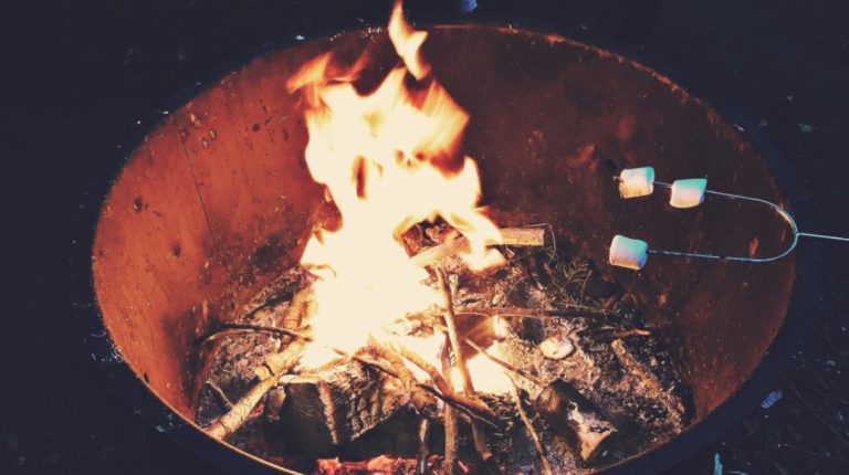 How to Put Out a Fire Pit Without Water – Nels Garage